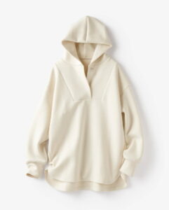 女性の「なで肩」をカバーできるトップスデザイン18選 - minawish